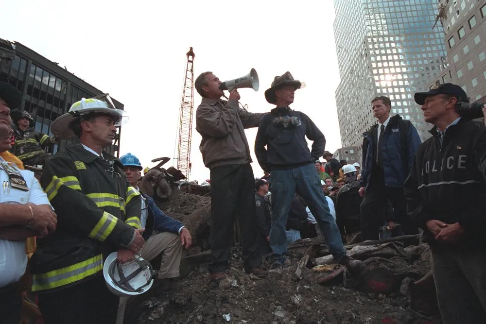 Remembering 9/11 Through Photographs - National Archives Foundation